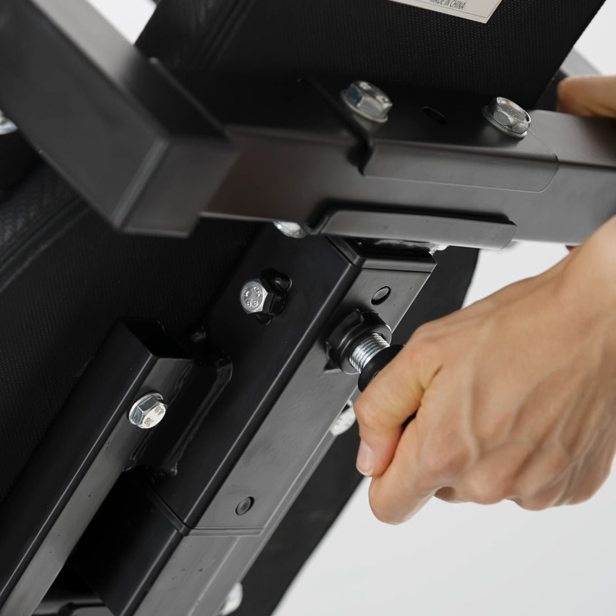 LP10 Compact Leg Sled Hack Squat Machine - MIKOLO